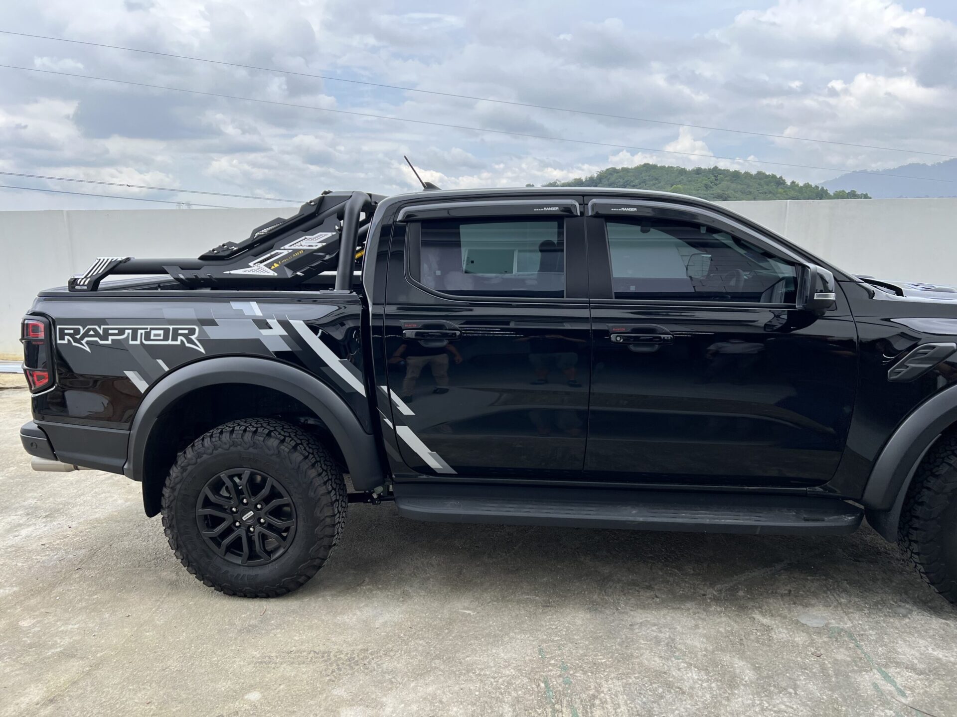 force 4WD- NEW 2 (rOLL BAR prototype 13) (C) - Karmaster 4WD