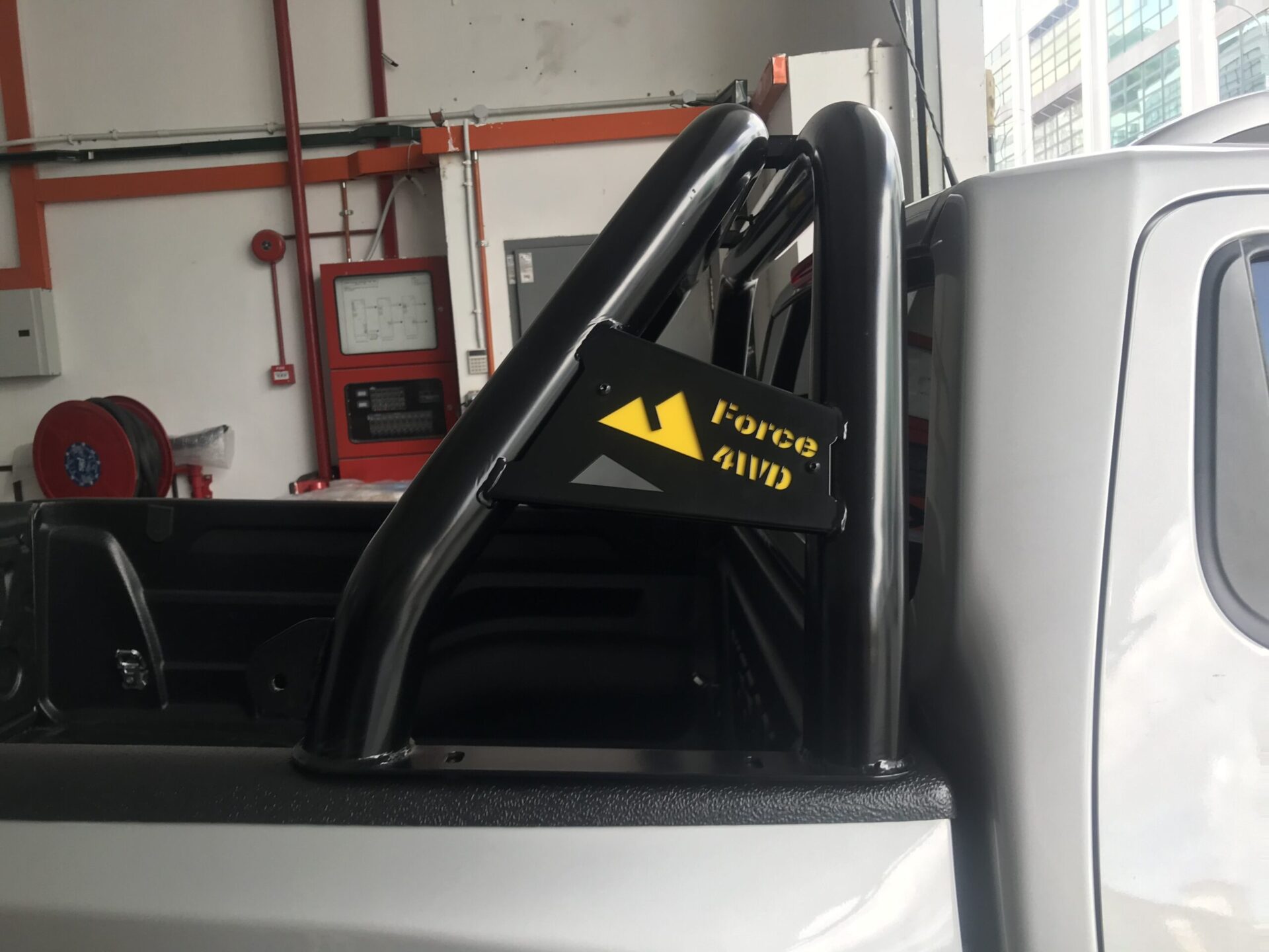 force 4WD- NEW 2 (rOLL BAR Prototype 4) (C) - Karmaster 4WD